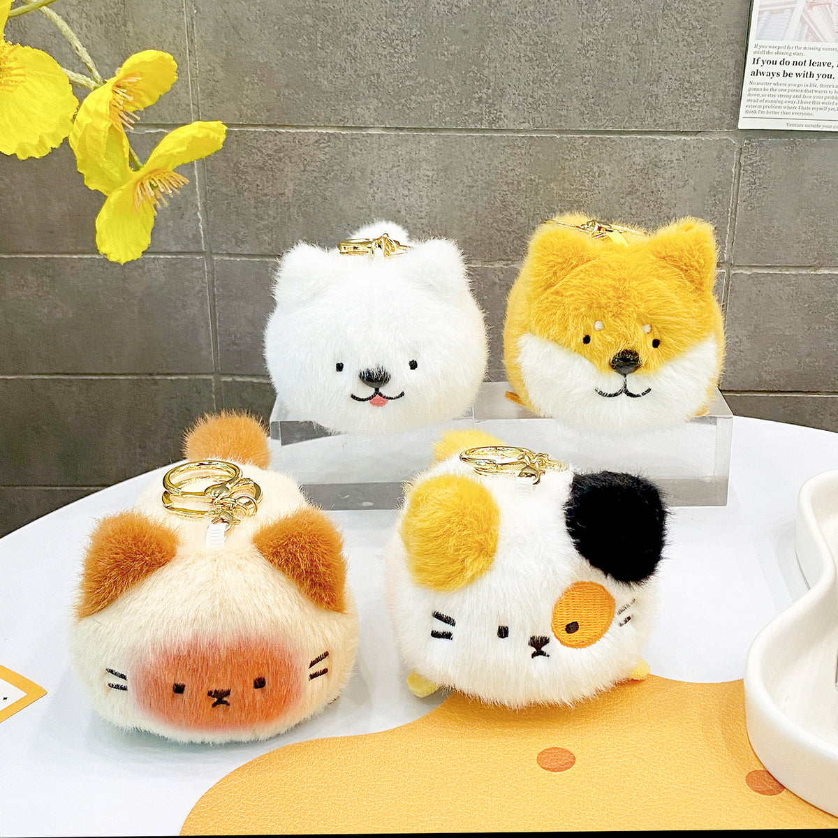 Mima Fluffy Cat Days Keyring – KENJI