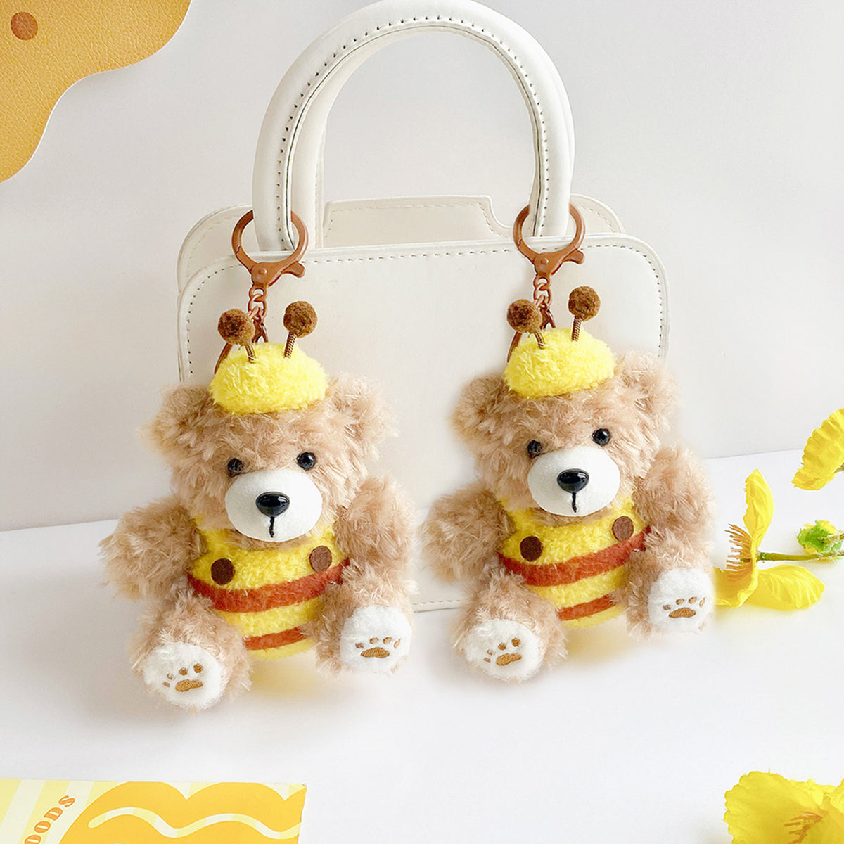 Mima Fluffy Honey Bear Keyring – KENJI